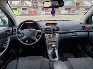 Toyota Avensis 2006 in Klaipeda, with an engine capacity of 2.20 L and mileage of 290 thousand km for 2200 €, photo 8 on AUTOMOTO.COM.LV