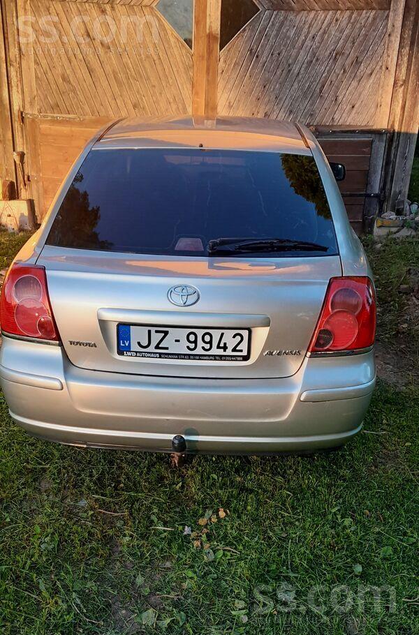 Toyota Avensis 2006 Cēsis, ar dzinēja tilpumu 2.20 L un nobraukumu 390 tūkst. km par 1000 €, foto 3 vietnē AUTOMOTO.COM.LV
