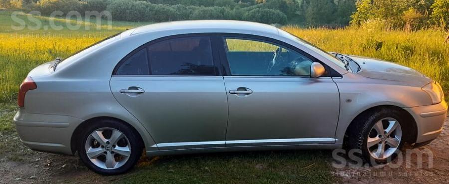 Toyota Avensis 2006 Cēsis, ar dzinēja tilpumu 2.20 L un nobraukumu 390 tūkst. km par 1000 €, foto 6 vietnē AUTOMOTO.COM.LV
