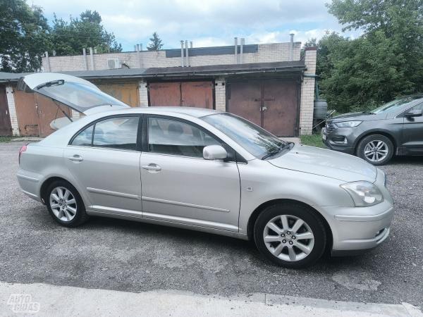 Toyota Avensis 2006 in Siauliai, with an engine capacity of 2.00 L and mileage of 259 thousand km for 1750 €, photo 2 on AUTOMOTO.COM.LV
