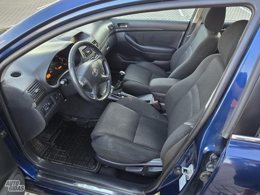 Toyota Avensis 2006 in Vilnius, with an engine capacity of 2.00 L and mileage of 340 thousand km for 650 €, photo 10 on AUTOMOTO.COM.LV
