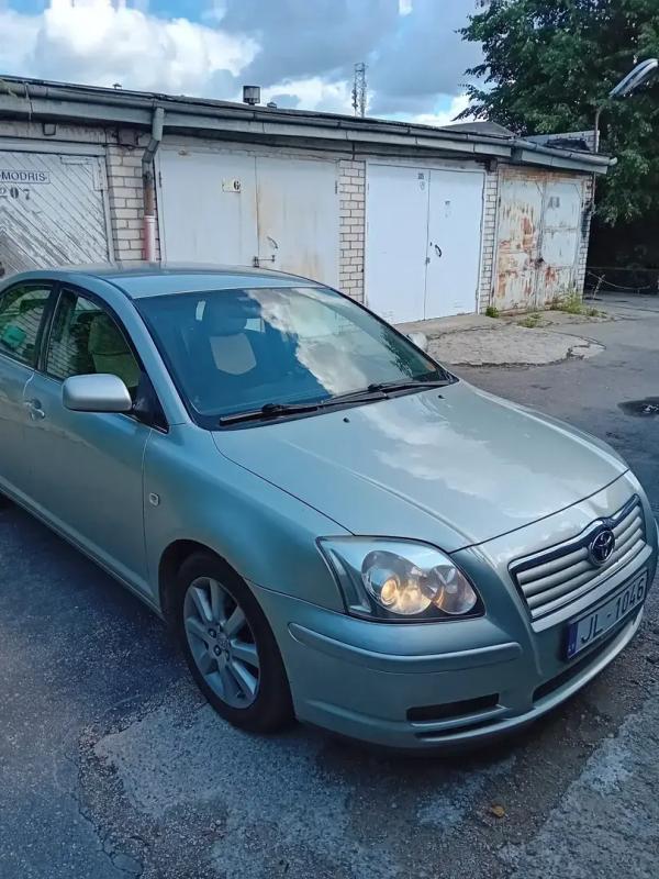 Toyota Avensis 2006 in Riga, with an engine capacity of 2.00 L and mileage of 325 thousand km for 1500 €, photo 1 on AUTOMOTO.COM.LV