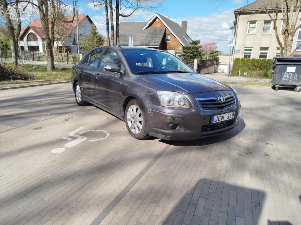 Toyota Avensis 2008 Šauļi, ar dzinēja tilpumu 2.00 L un nobraukumu 1 tūkst. km par 1650 €, foto 4 vietnē AUTOMOTO.COM.LV