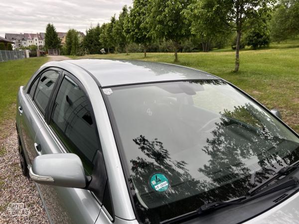 Toyota Avensis 2008 in Alytus, with an engine capacity of 2.00 L and mileage of 272 thousand km for 2550 €, photo 3 on AUTOMOTO.COM.LV