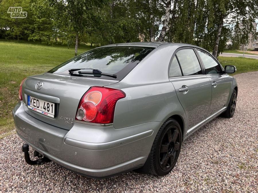 Toyota Avensis 2008 Alīta, ar dzinēja tilpumu 2.00 L un nobraukumu 272 tūkst. km par 2550 €, foto 8 vietnē AUTOMOTO.COM.LV