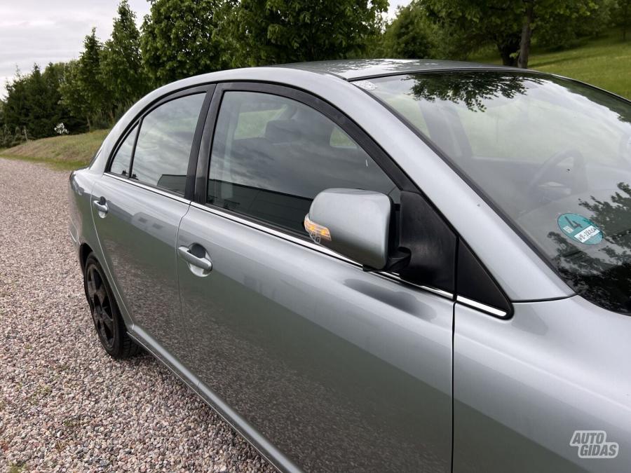 Toyota Avensis 2008 Alīta, ar dzinēja tilpumu 2.00 L un nobraukumu 272 tūkst. km par 2550 €, foto 10 vietnē AUTOMOTO.COM.LV