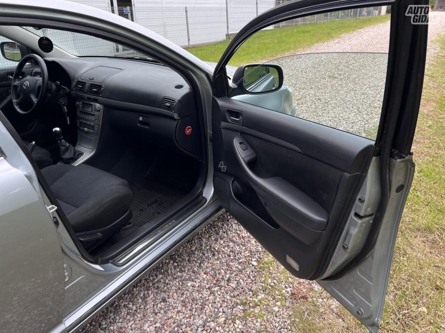 Toyota Avensis 2008 Alīta, ar dzinēja tilpumu 2.00 L un nobraukumu 272 tūkst. km par 2550 €, foto 24 vietnē AUTOMOTO.COM.LV