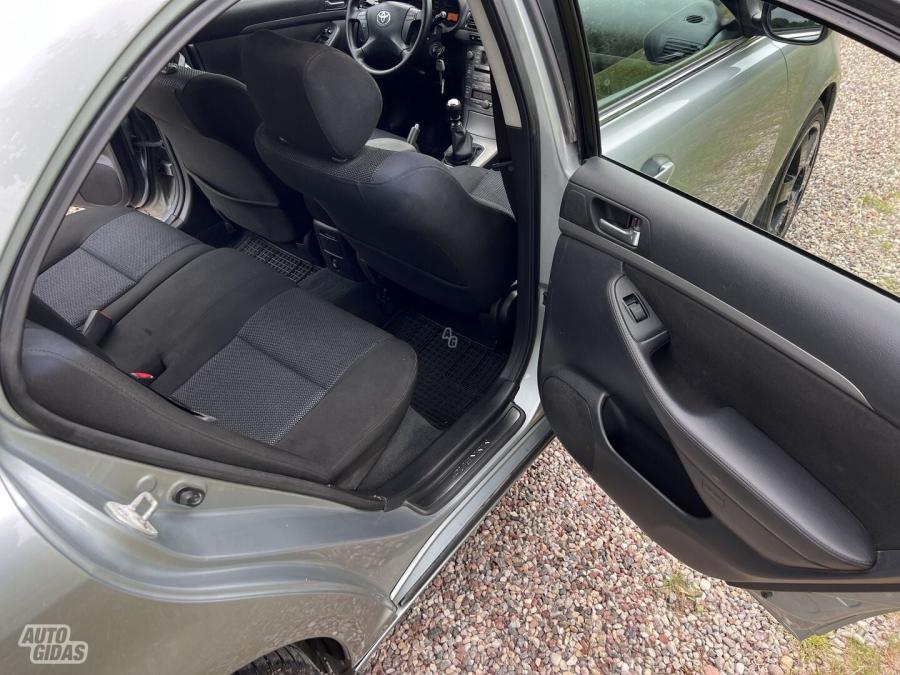 Toyota Avensis 2008 Alīta, ar dzinēja tilpumu 2.00 L un nobraukumu 272 tūkst. km par 2550 €, foto 25 vietnē AUTOMOTO.COM.LV