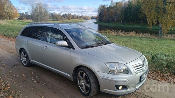 Toyota Avensis 2008 in Aizkraukle, with an engine capacity of 2.00 L and mileage of 371 thousand km for 2900 €, photo 4 on AUTOMOTO.COM.LV
