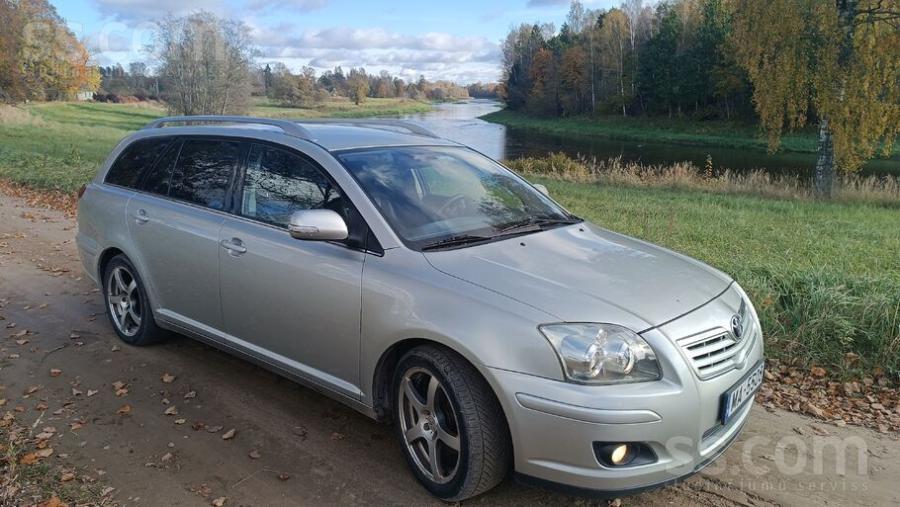 Toyota Avensis 2008 in Aizkraukle, with an engine capacity of 2.00 L and mileage of 371 thousand km for 2900 €, photo 5 on AUTOMOTO.COM.LV