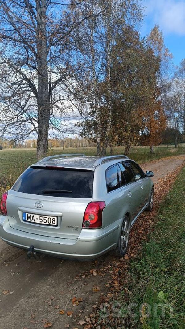Toyota Avensis 2008 in Aizkraukle, with an engine capacity of 2.00 L and mileage of 371 thousand km for 2900 €, photo 8 on AUTOMOTO.COM.LV