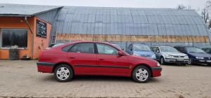 Red Toyota Avensis 1998 in Valmiera, with an engine capacity of 2.00 L and mileage of 263 thousand km for 1100 €, photo 8 on AUTOMOTO.COM.LV