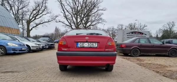 Красный Тойота Авенсис 1998 в Валмиера, объемом двигателя 2.00 л и пробегом 263 тыс. км за 1100 €, фото 9 на AUTOMOTO.COM.LV