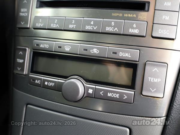 Sarkans Toyota Avensis 2007 Tallina, ar dzinēja tilpumu 1.80 L un nobraukumu 249 tūkst. km par 2299 €, foto 8 vietnē AUTOMOTO.COM.LV