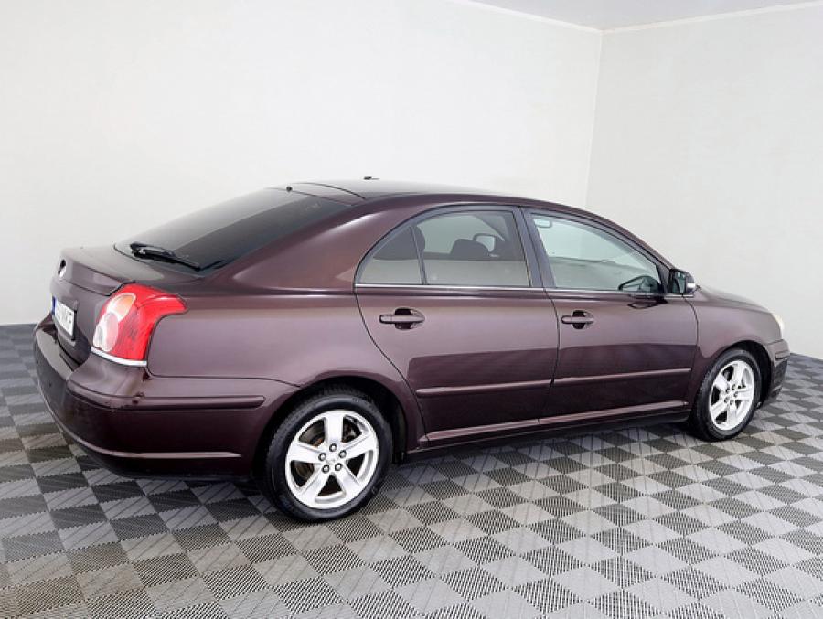 Красный Тойота Авенсис 2007 в Таллин, объемом двигателя 1.80 л и пробегом 249 тыс. км за 2299 €, фото 4 на AUTOMOTO.COM.LV