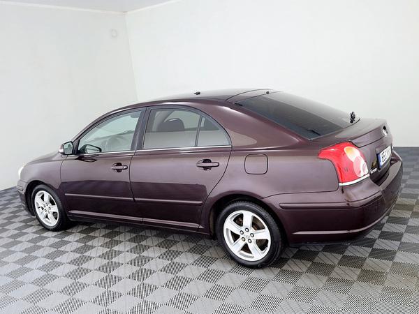 Red Toyota Avensis 2007 in Tallinn, with an engine capacity of 1.80 L and mileage of 249 thousand km for 2299 €, photo 4 on AUTOMOTO.COM.LV