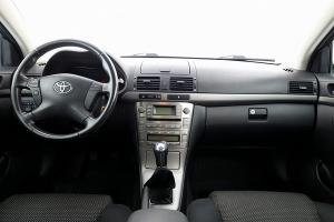 Красный Тойота Авенсис 2007 в Таллин, объемом двигателя 1.80 л и пробегом 249 тыс. км за 2299 €, фото 6 на AUTOMOTO.COM.LV