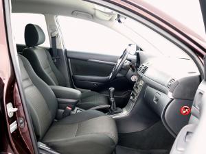 Красный Тойота Авенсис 2007 в Таллин, объемом двигателя 1.80 л и пробегом 249 тыс. км за 2299 €, фото 15 на AUTOMOTO.COM.LV