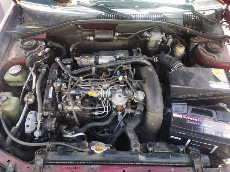 Красный Тойота Авенсис 1999 в Каунас, объемом двигателя 1.98 л и пробегом 310 тыс. км за 999 €, фото 15 на AUTOMOTO.COM.LV