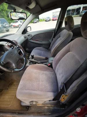Красный Тойота Авенсис 1999 в Каунас, объемом двигателя 1.98 л и пробегом 310 тыс. км за 999 €, фото 20 на AUTOMOTO.COM.LV