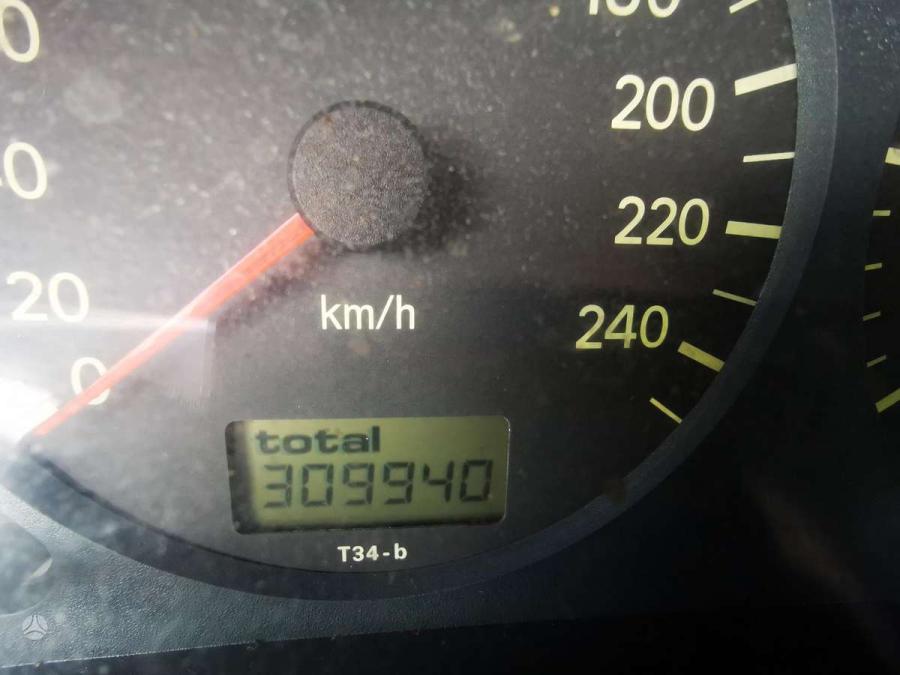 Красный Тойота Авенсис 1999 в Каунас, объемом двигателя 1.98 л и пробегом 310 тыс. км за 999 €, фото 23 на AUTOMOTO.COM.LV