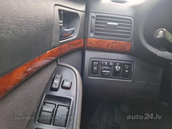 Красный Тойота Авенсис 2003 в Таллин, объемом двигателя 2.00 л и пробегом 380 тыс. км за 499 €, фото 4 на AUTOMOTO.COM.LV
