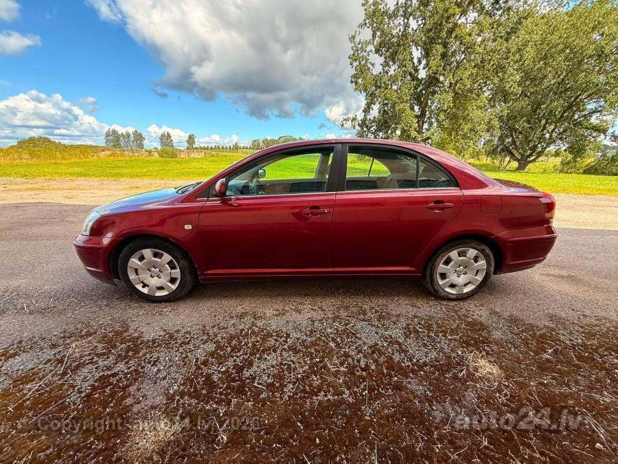 Красный Тойота Авенсис 2003 в Тарту, объемом двигателя 1.60 л и пробегом 0 тыс. км за 1400 €, фото 5 на AUTOMOTO.COM.LV