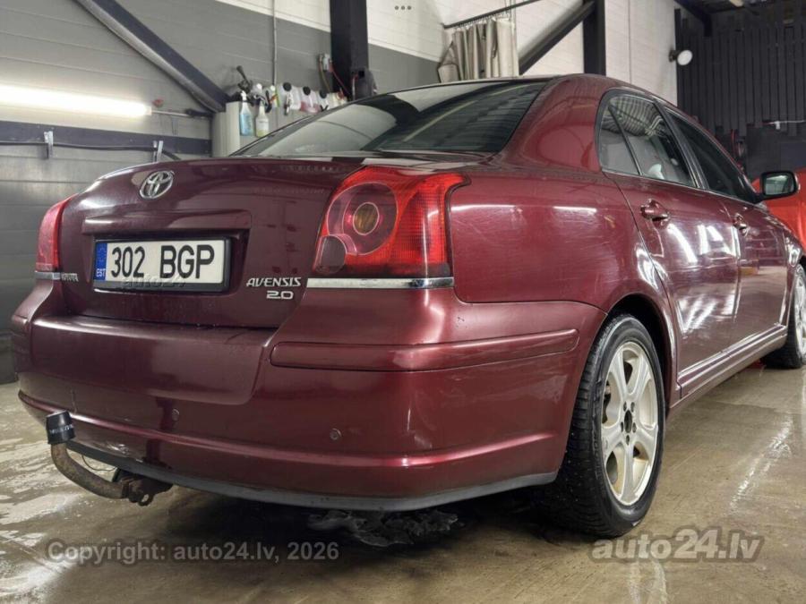 Red Toyota Avensis 2004 in Tartu, with an engine capacity of 2.00 L and mileage of 0 thousand km for 1250 €, photo 3 on AUTOMOTO.COM.LV