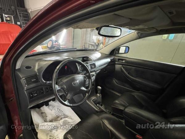 Red Toyota Avensis 2004 in Tartu, with an engine capacity of 2.00 L and mileage of 0 thousand km for 1250 €, photo 11 on AUTOMOTO.COM.LV
