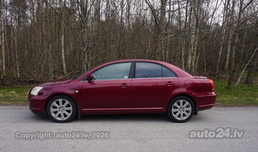 Red Toyota Avensis 2005 in Tallinn, with an engine capacity of 2.00 L and mileage of 199 thousand km for 2990 €, photo 6 on AUTOMOTO.COM.LV