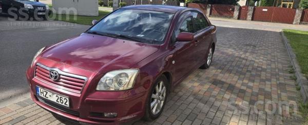 Red Toyota Avensis 2005 in Riga, with an engine capacity of 2.00 L and mileage of 230 thousand km for 1700 €, photo 1 on AUTOMOTO.COM.LV