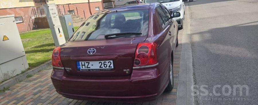 Sarkans Toyota Avensis 2005 Rīga, ar dzinēja tilpumu 2.00 L un nobraukumu 230 tūkst. km par 1700 €, foto 8 vietnē AUTOMOTO.COM.LV