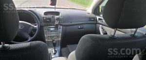 Sarkans Toyota Avensis 2005 Rīga, ar dzinēja tilpumu 2.00 L un nobraukumu 230 tūkst. km par 1700 €, foto 9 vietnē AUTOMOTO.COM.LV