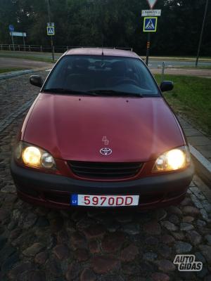 Sarkans Toyota Avensis 2005 Kauņa, ar dzinēja tilpumu 1.80 L un nobraukumu 317 tūkst. km par 1100 €, foto 7 vietnē AUTOMOTO.COM.LV