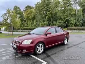 Sarkans Toyota Avensis 2005 Tallina, ar dzinēja tilpumu 2.00 L un nobraukumu 227 tūkst. km par 1690 €, foto  vietnē AUTOMOTO.COM.LV