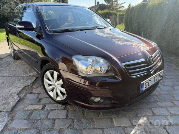 Sarkans Toyota Avensis 2006 Rīga, ar dzinēja tilpumu 2.00 L un nobraukumu 178 tūkst. km par 1850 €, foto 1 vietnē AUTOMOTO.COM.LV