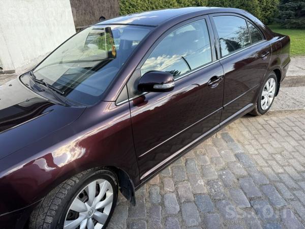 Sarkans Toyota Avensis 2006 Rīga, ar dzinēja tilpumu 2.00 L un nobraukumu 178 tūkst. km par 1850 €, foto 2 vietnē AUTOMOTO.COM.LV