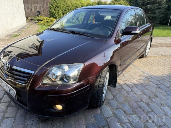 Красный Тойота Авенсис 2006 в Рига, объемом двигателя 2.00 л и пробегом 178 тыс. км за 1850 €, фото 4 на AUTOMOTO.COM.LV