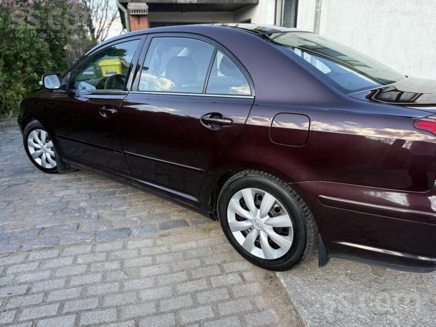 Sarkans Toyota Avensis 2006 Rīga, ar dzinēja tilpumu 2.00 L un nobraukumu 178 tūkst. km par 1850 €, foto 7 vietnē AUTOMOTO.COM.LV