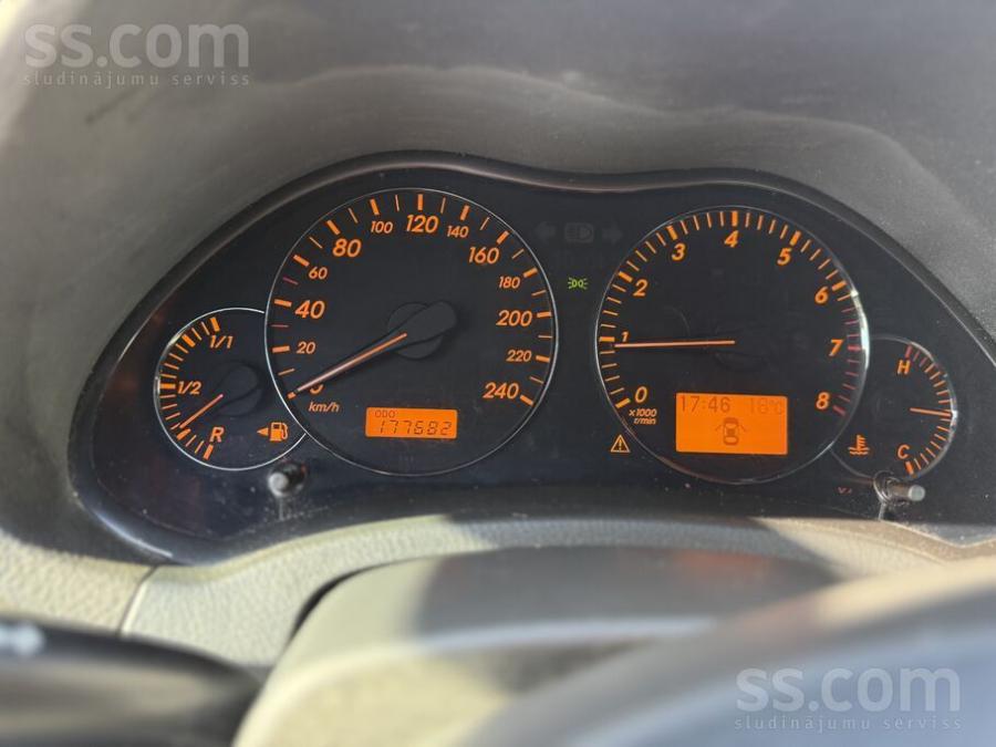 Sarkans Toyota Avensis 2006 Rīga, ar dzinēja tilpumu 2.00 L un nobraukumu 178 tūkst. km par 1850 €, foto 28 vietnē AUTOMOTO.COM.LV