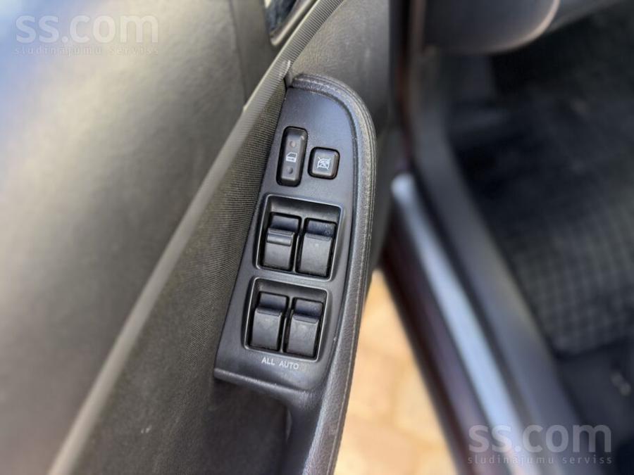 Sarkans Toyota Avensis 2006 Rīga, ar dzinēja tilpumu 2.00 L un nobraukumu 178 tūkst. km par 1850 €, foto 36 vietnē AUTOMOTO.COM.LV