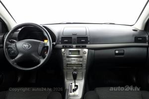Красный Тойота Авенсис 2006 в Таллин, объемом двигателя 1.80 л и пробегом 164 тыс. км за 3499 €, фото 6 на AUTOMOTO.COM.LV