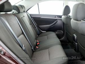 Красный Тойота Авенсис 2006 в Таллин, объемом двигателя 1.80 л и пробегом 164 тыс. км за 3499 €, фото 8 на AUTOMOTO.COM.LV