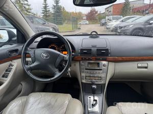 Красный Тойота Авенсис 2007 в Цесис, объемом двигателя 2.00 л и пробегом 0 тыс. км за 1400 €, фото 8 на AUTOMOTO.COM.LV