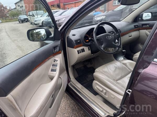 Тойота Авенсис 2007 в Цесис на AUTOMOTO.COM.LV Красный Тойота Авенсис 2007 в Цесис, объемом двигателя 2.00 л и пробегом 0 тыс. км за 1400 €, фото 9 на AUTOMOTO.COM.LV