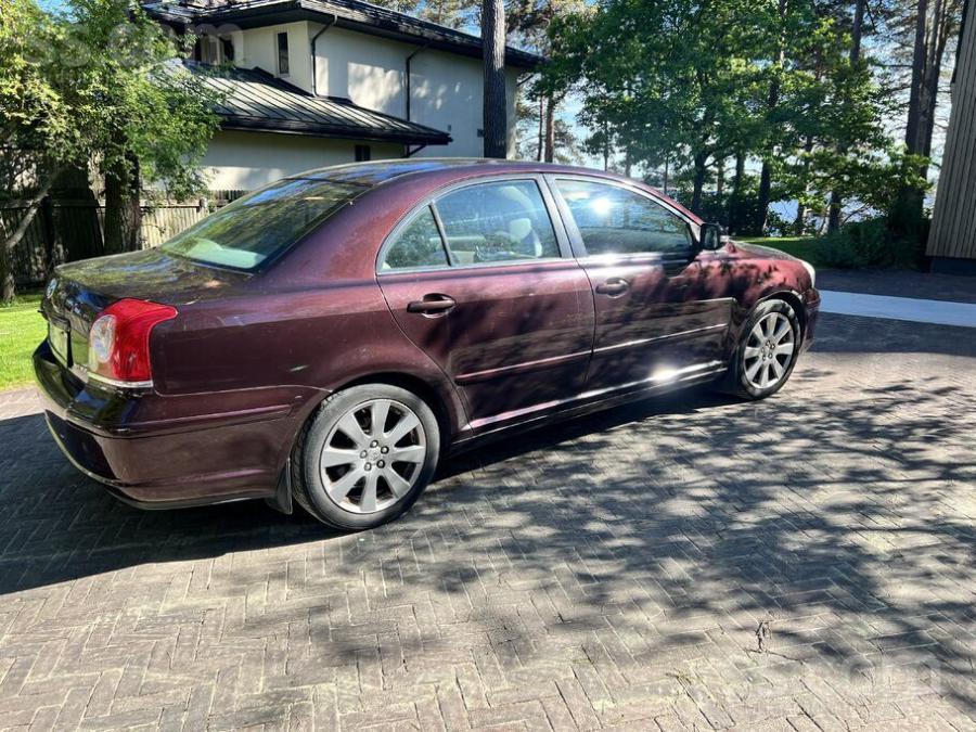 Красный Тойота Авенсис 2008 в Рига, объемом двигателя 2.40 л и пробегом 273 тыс. км за 2600 €, фото 6 на AUTOMOTO.COM.LV