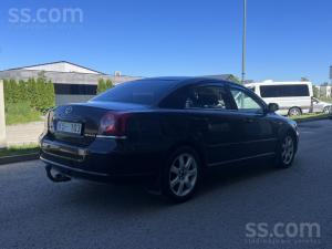 Красный Тойота Авенсис 2008 в Рига, объемом двигателя 2.00 л и пробегом 390 тыс. км за 2300 €, фото 3 на AUTOMOTO.COM.LV