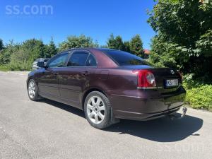 Красный Тойота Авенсис 2008 в Рига, объемом двигателя 2.00 л и пробегом 390 тыс. км за 2300 €, фото 4 на AUTOMOTO.COM.LV