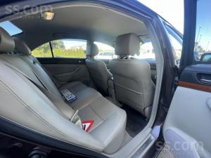Красный Тойота Авенсис 2008 в Рига, объемом двигателя 2.00 л и пробегом 390 тыс. км за 2300 €, фото 11 на AUTOMOTO.COM.LV