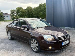 Sarkans Toyota Avensis 2008 Rapla, ar dzinēja tilpumu 2.00 L un nobraukumu 456 tūkst. km par 1300 €, foto 5 vietnē AUTOMOTO.COM.LV